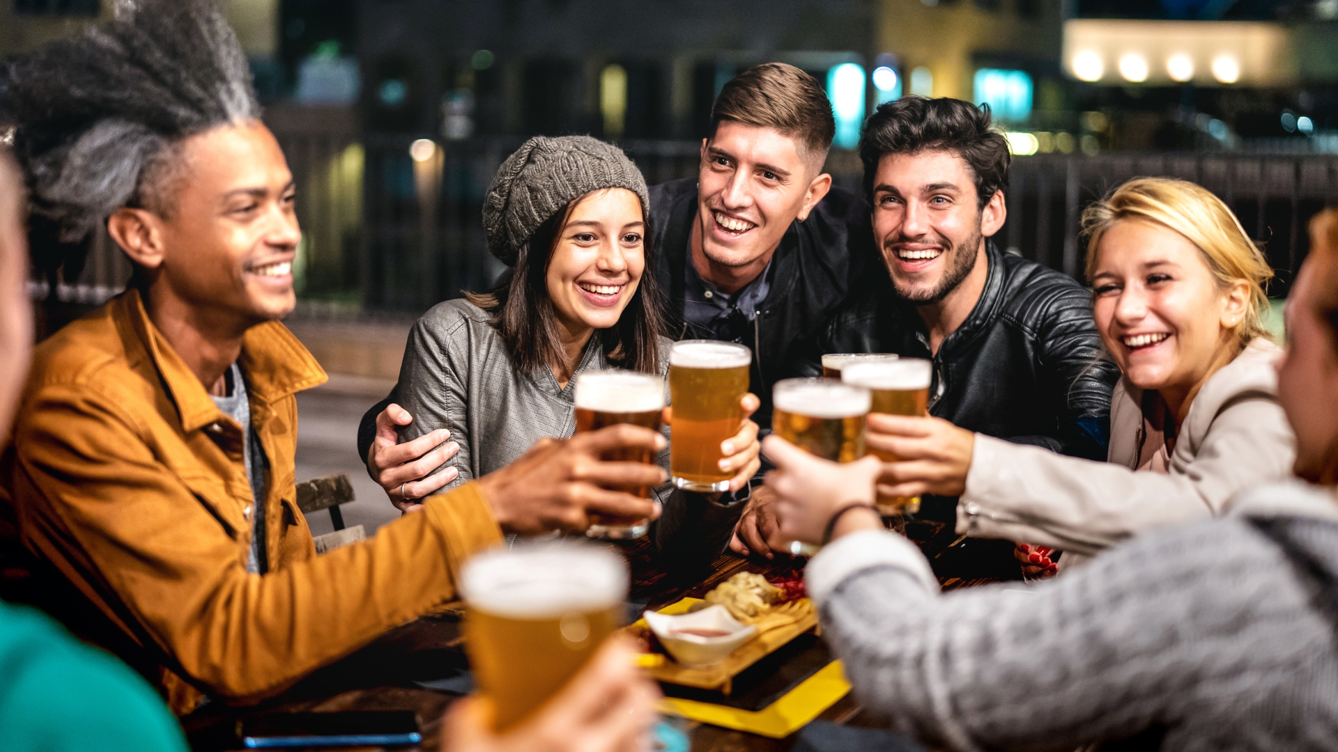 Are You a “Zythophile”? Follow These 13 Tips While Drinking Your Beer ...